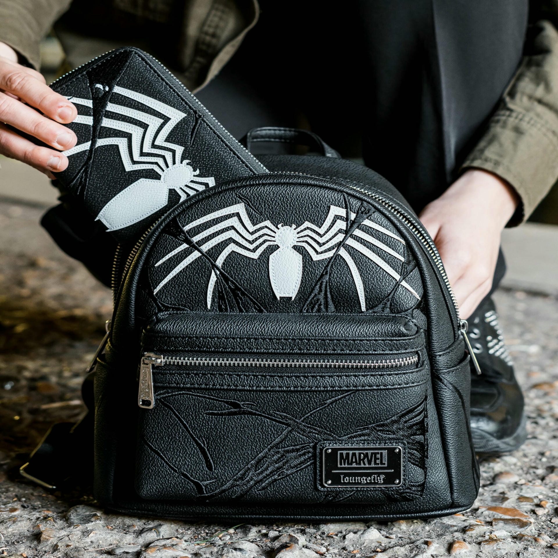 Venom Symbiote Marvel Loungefly Mini Backpack – Get Ready Comics